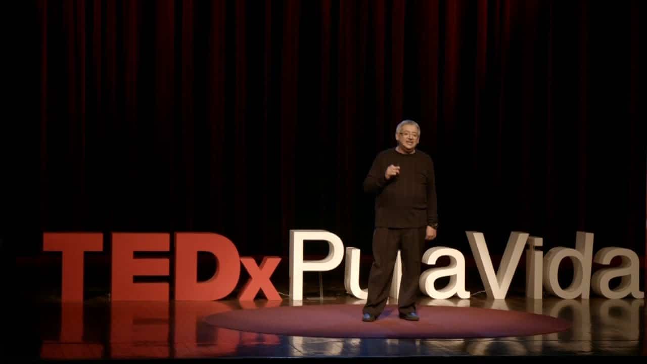 Sí se puede ser feliz - TEDxPuraVida Sí se puede ser feliz - TEDxPuraVida