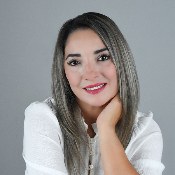 Isaura Cordero - TEDxPuraVida